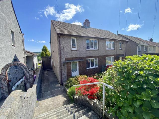 2 bedroom semi detached house for sale in Lon Heddwch, Clydach, Swansea, City And County of Swansea. SA6