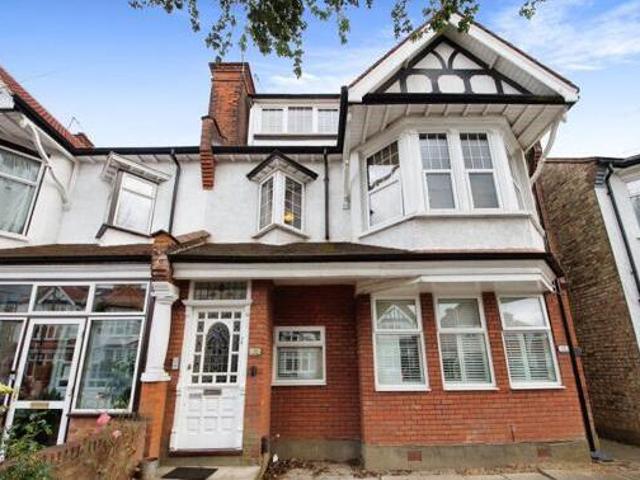 2 Bedroom Semi detached House For Sale In London