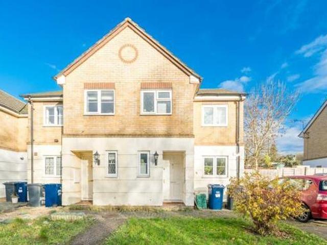 2 Bedroom Semi detached House For Sale In London