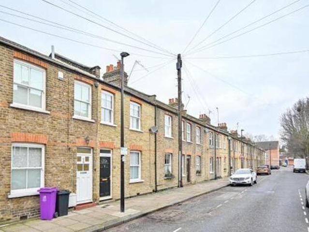 2 Bedroom Semi detached House For Sale In London