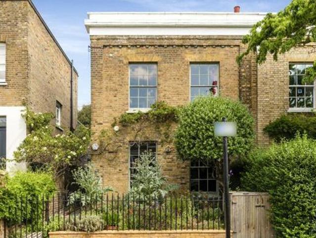 2 Bedroom Semi detached House For Sale In London