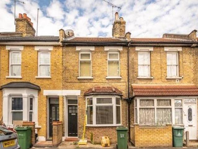2 Bedroom Semi detached House For Sale In London