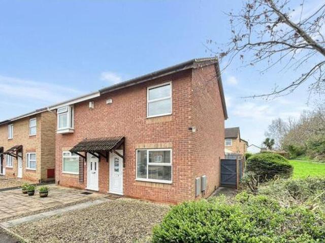 2 Bedroom Semi detached House For Sale In Longwell Green