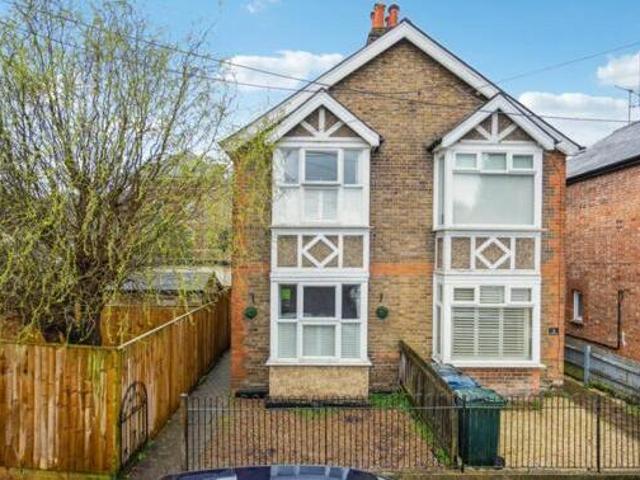 2 Bedroom Semi detached House For Sale In Loudwater, High Wycombe
