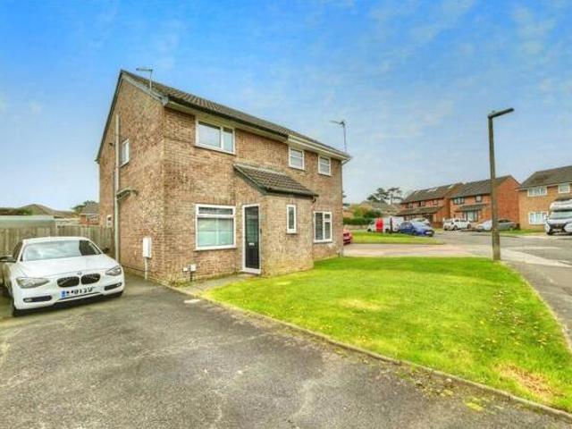 2 Bedroom Semi detached House For Sale In Loughor, Swansea
