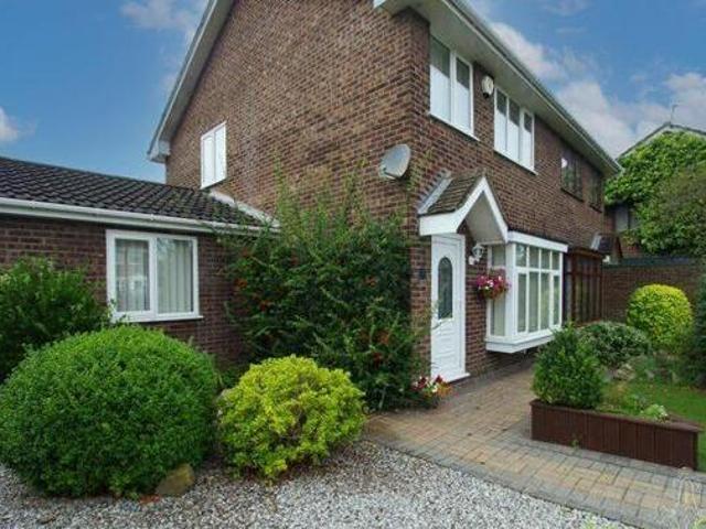 2 Bedroom Semi detached House For Sale In Lowton