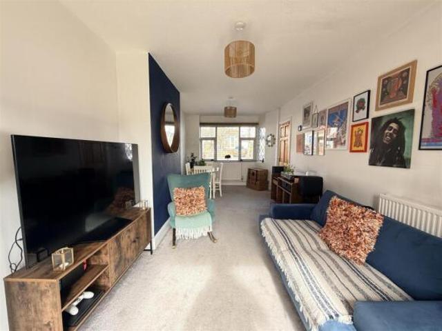 2 bedroom semi detached house for sale in Lower White Road, Quinton, Birmingham, B32