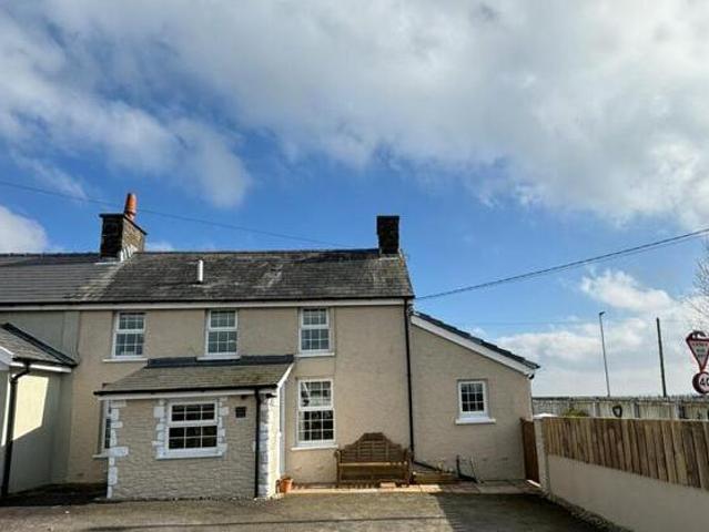 2 Bedroom Semi detached House For Sale In Llandysul