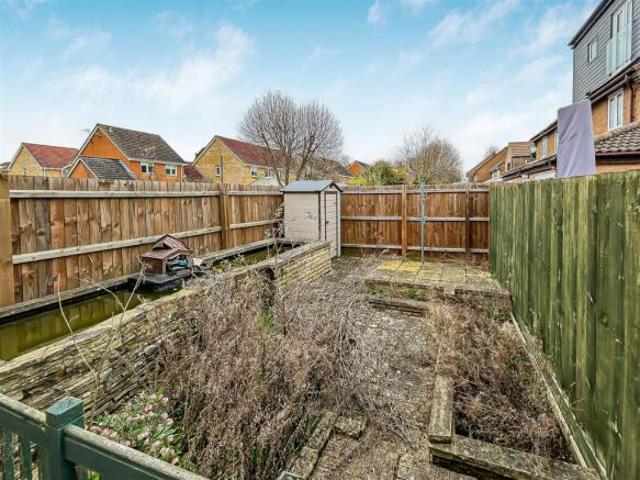 2 bedroom semi detached house for sale in Lucerne Close, Cambridge, CB1