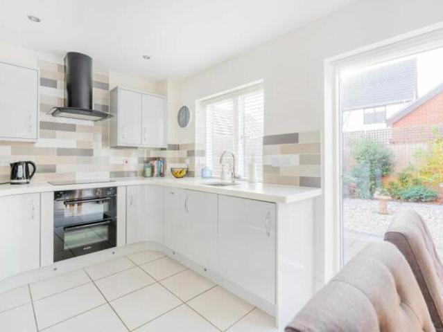 2 bedroom semi detached house for sale in Lurkins Crescent, Norwich, NR7