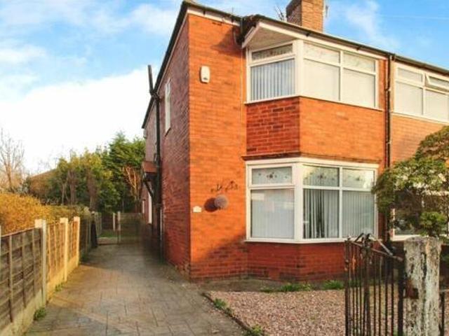 2 Bedroom Semi detached House For Sale In Manchester, Greater Manchester