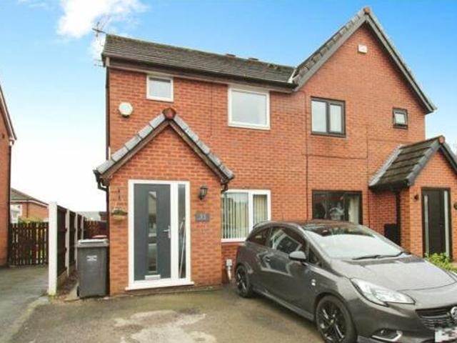 2 Bedroom Semi detached House For Sale In Manchester, Greater Manchester
