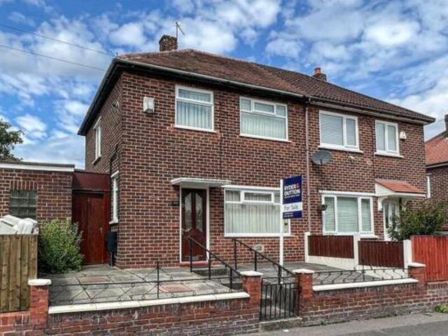 2 Bedroom Semi detached House For Sale In Manchester, Greater Manchester