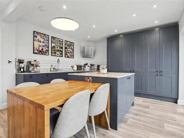 2 bedroom semi detached house for sale in Malvern Road, Powick, Worcester, Worcestershire, WR2