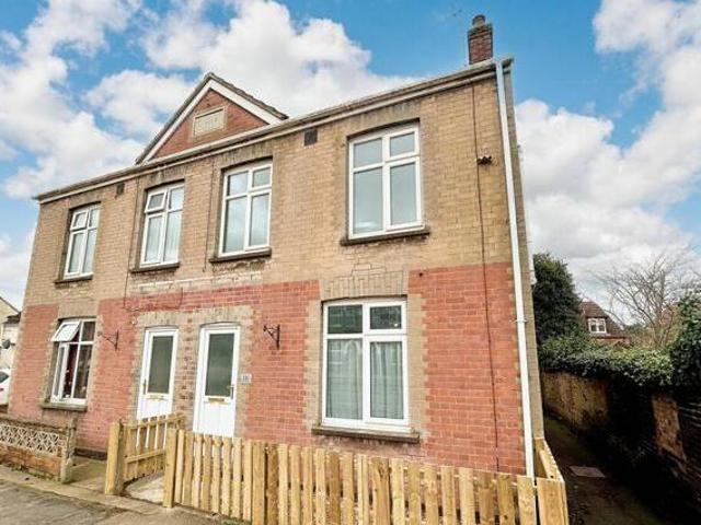 2 Bedroom Semi detached House For Sale In March