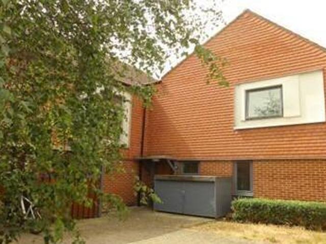 2 Bedroom Semi detached House For Sale In March, Cambridgeshire