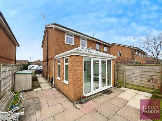 2 bedroom semi detached house for sale in Maypool Drive, Reddish, Stockport, SK5