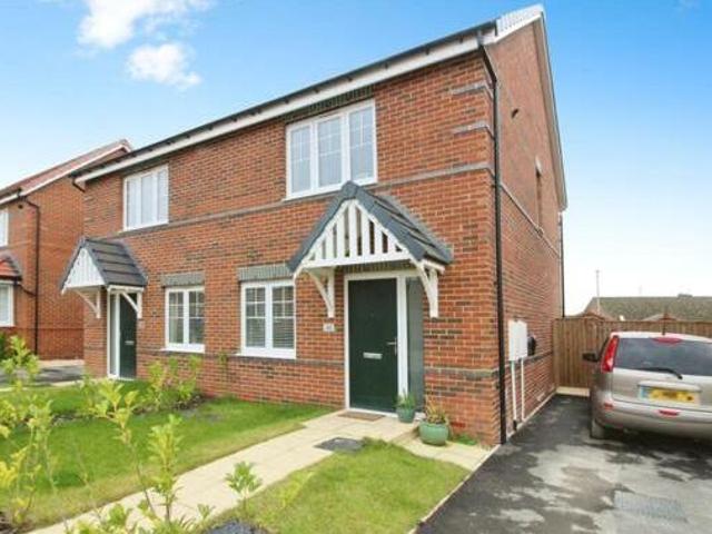 2 Bedroom Semi detached House For Sale In Micklefield