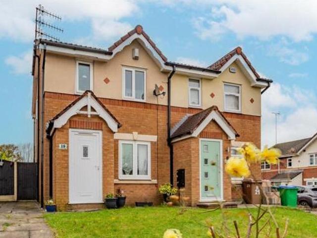 2 Bedroom Semi detached House For Sale In Middleton, Manchester