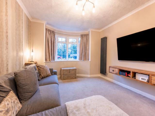 2 bedroom semi detached house for sale in Middle Road, Sholing, Southampton, SO19