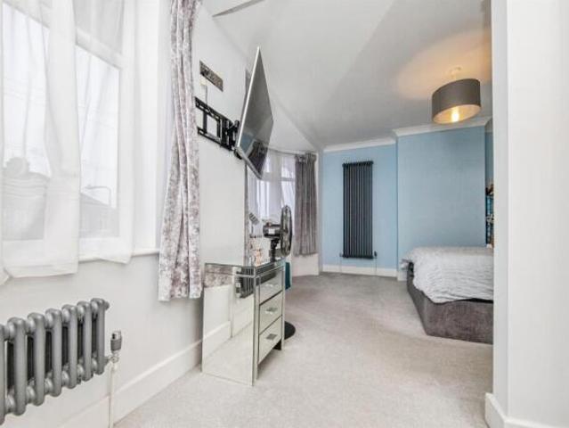 2 bedroom semi detached house for sale in Mildmay Road, Ipswich, IP3