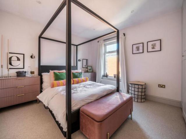 2 bedroom semi detached house for sale in Moorhill Road, West End, Southampton, SO30