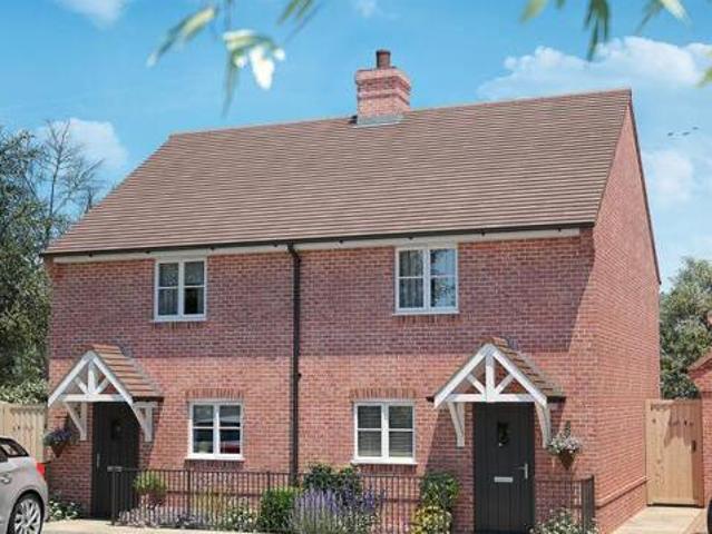 2 Bedroom Semi detached House For Sale In Netley Abbey