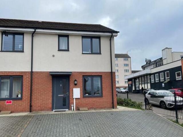 2 Bedroom Semi detached House For Sale In Northampton