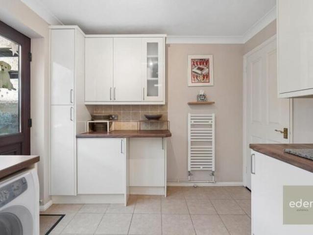 2 bedroom semi detached house for sale in Norman Road, West Malling, ME19