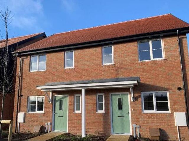 2 Bedroom Semi detached House For Sale In Oak Drive, Codicote