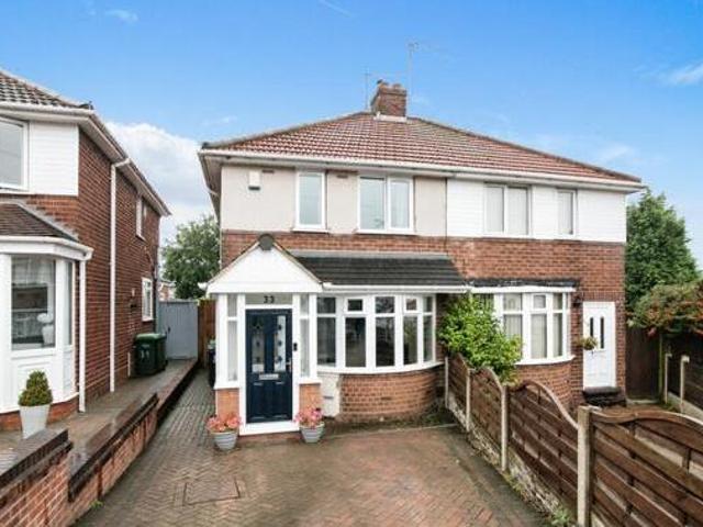2 Bedroom Semi detached House For Sale In Oldbury, West Midlands