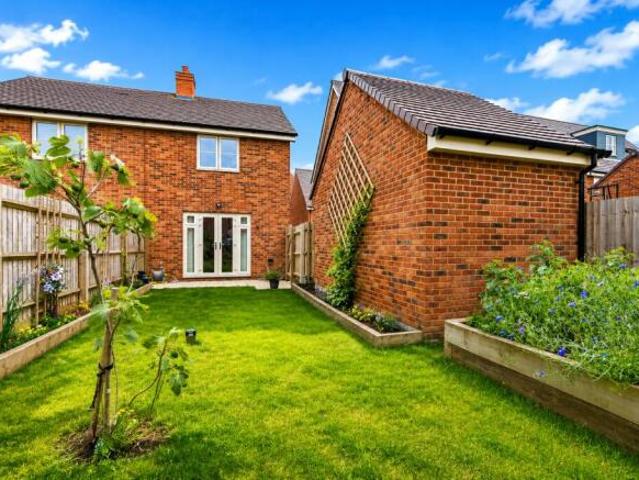 2 bedroom semi detached house for sale in Osprey Drive, St. Albans, Hertfordshire, AL4