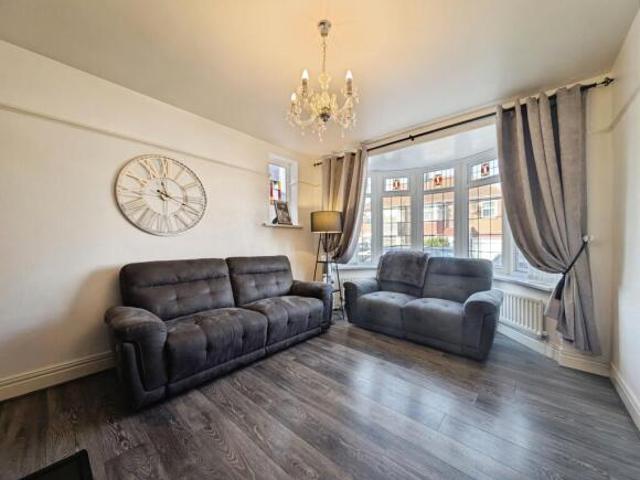 2 bedroom semi detached house for sale in Ovington Grove, Newcastle upon Tyne, NE5