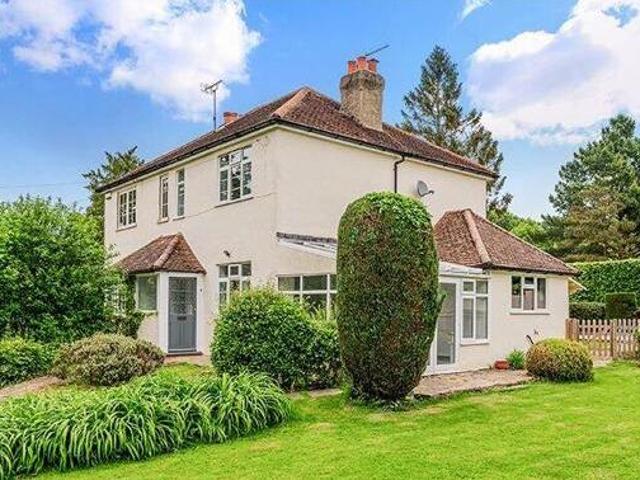 2 Bedroom Semi detached House For Sale In Oxted