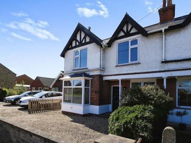 2 Bedroom Semi detached House For Sale In Pinchbeck