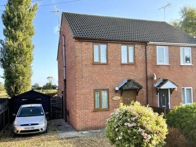 2 Bedroom Semi detached House For Sale In Pinchbeck