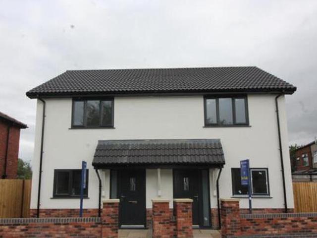 2 Bedroom Semi detached House For Sale In Platt Bridge