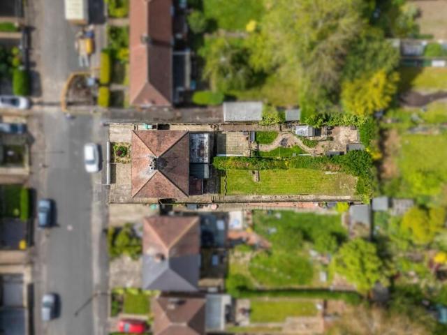2 bedroom semi detached house for sale in Plantation Road, Nottingham, NG8