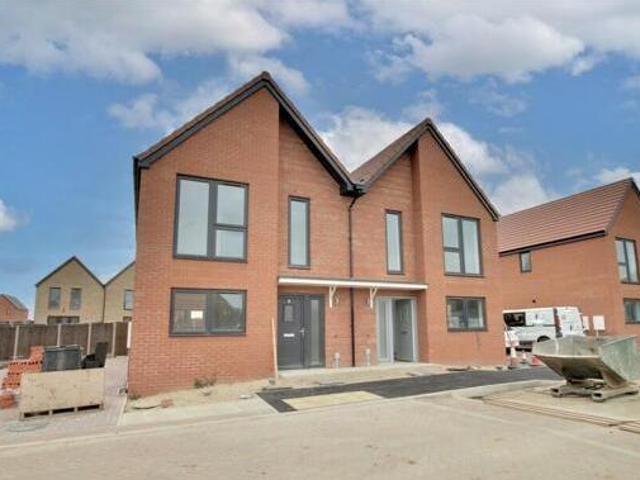 2 Bedroom Semi detached House For Sale In Ramsey