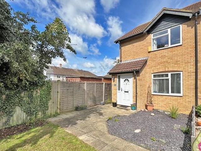 2 Bedroom Semi detached House For Sale In Reading, Berkshire