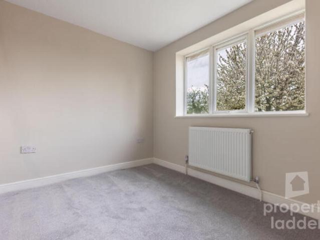 2 bedroom semi detached house for sale in Redwing Gardens, Spixworth, NR10