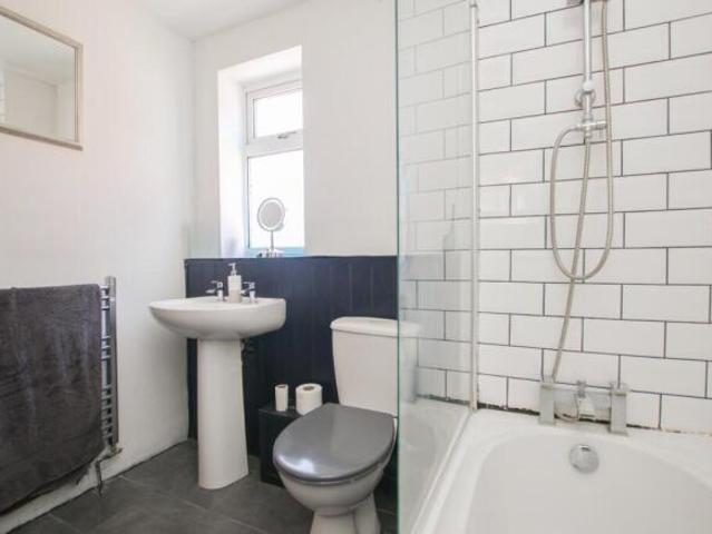 2 bedroom semi detached house for sale in Regent Avenue, Lincoln, Lincolnshire, LN6 0PQ, LN6