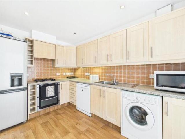 2 bedroom semi detached house for sale in Richards Field, Chineham, Basingstoke, Hampshire, RG24