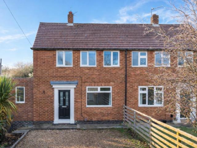 2 bedroom semi detached house for sale in Ridgeway, York, YO26