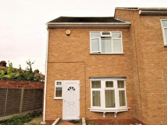 2 Bedroom Semi detached House For Sale In Romford