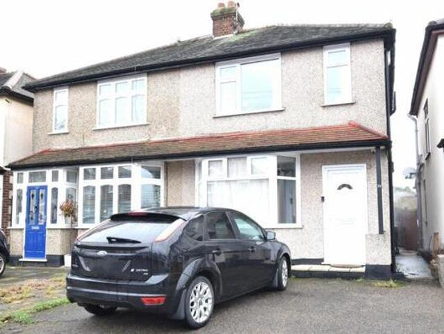 2 Bedroom Semi detached House For Sale In Romford