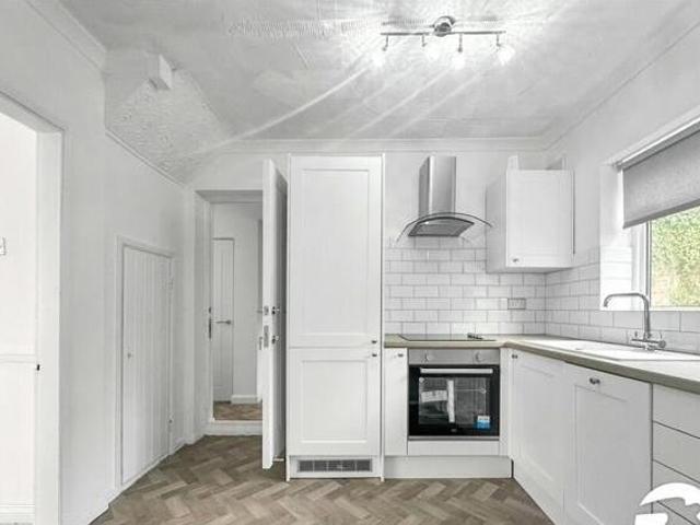 2 Bedroom Semi detached House For Sale In Rochester, Kent