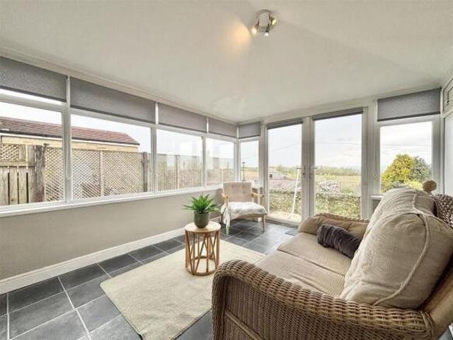2 bedroom semi detached house for sale in Rosedale Avenue, Allerton, Bradford, BD15