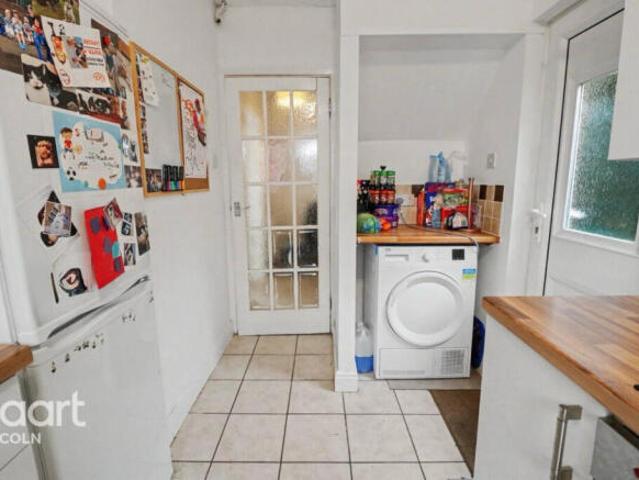 2 bedroom semi detached house for sale in Ruckland Avenue, Lincoln, LN1