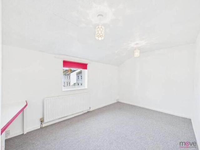 2 bedroom semi detached house for sale in Russell Street, Cheltenham, GL51
